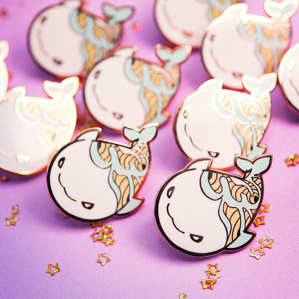 White Whale Cute Hard Enamel Lapel Pin - Flair Fighter